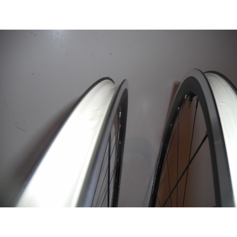 DT RR511 Roues à pneus jante alu H.32mm Tubeless